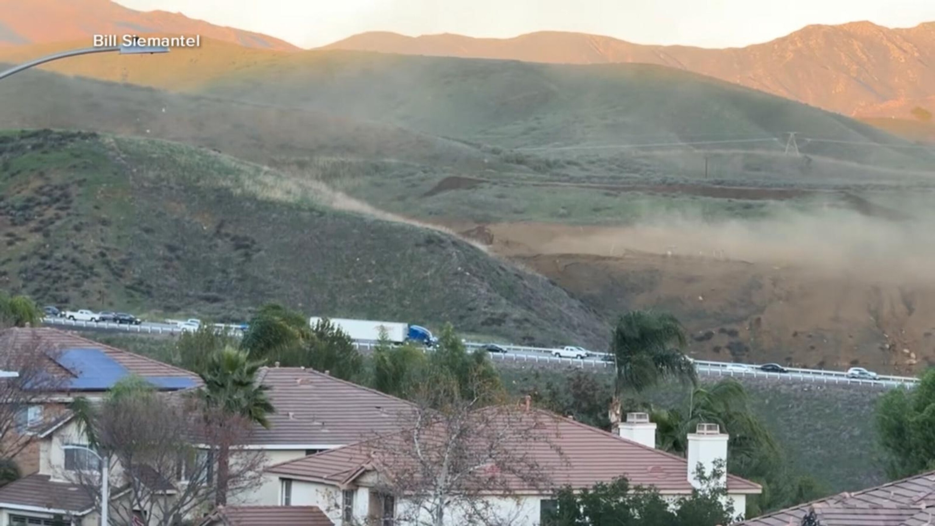 Gas leak causes major disruption on 5 Freeway in California