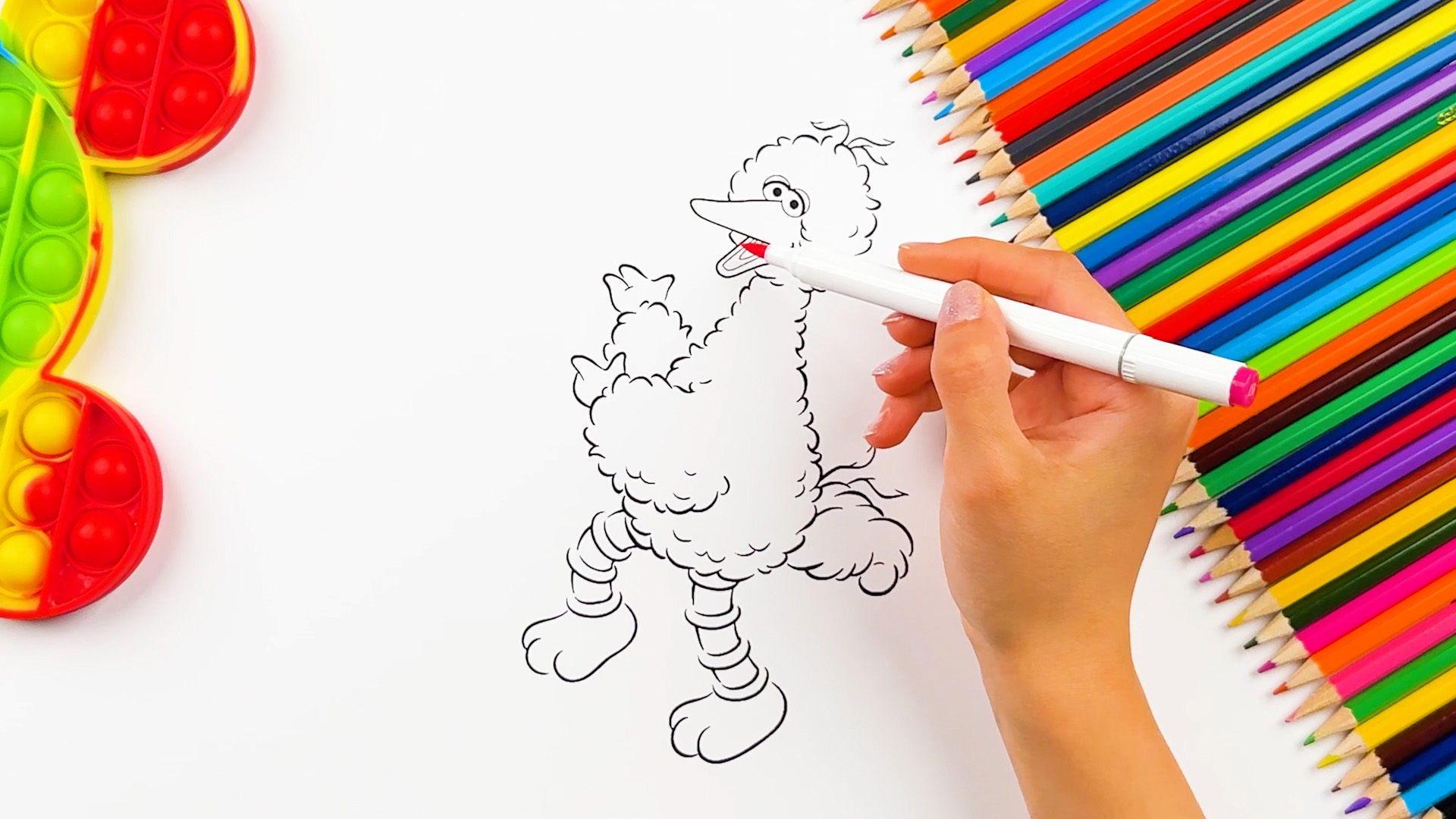 Let's color in a drawing of a chicken