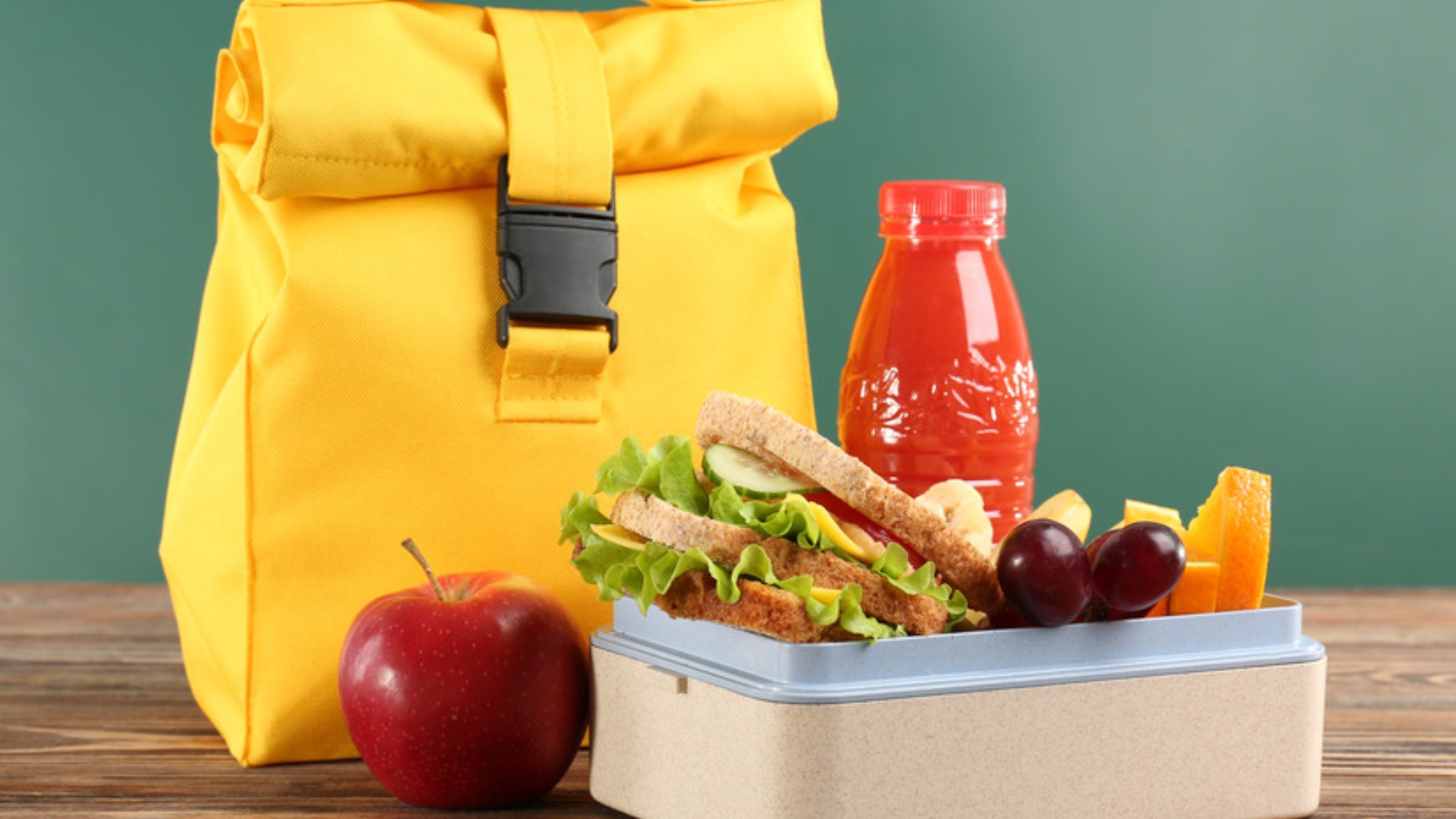 Before you buy a lunch box for your child, you need to watch this