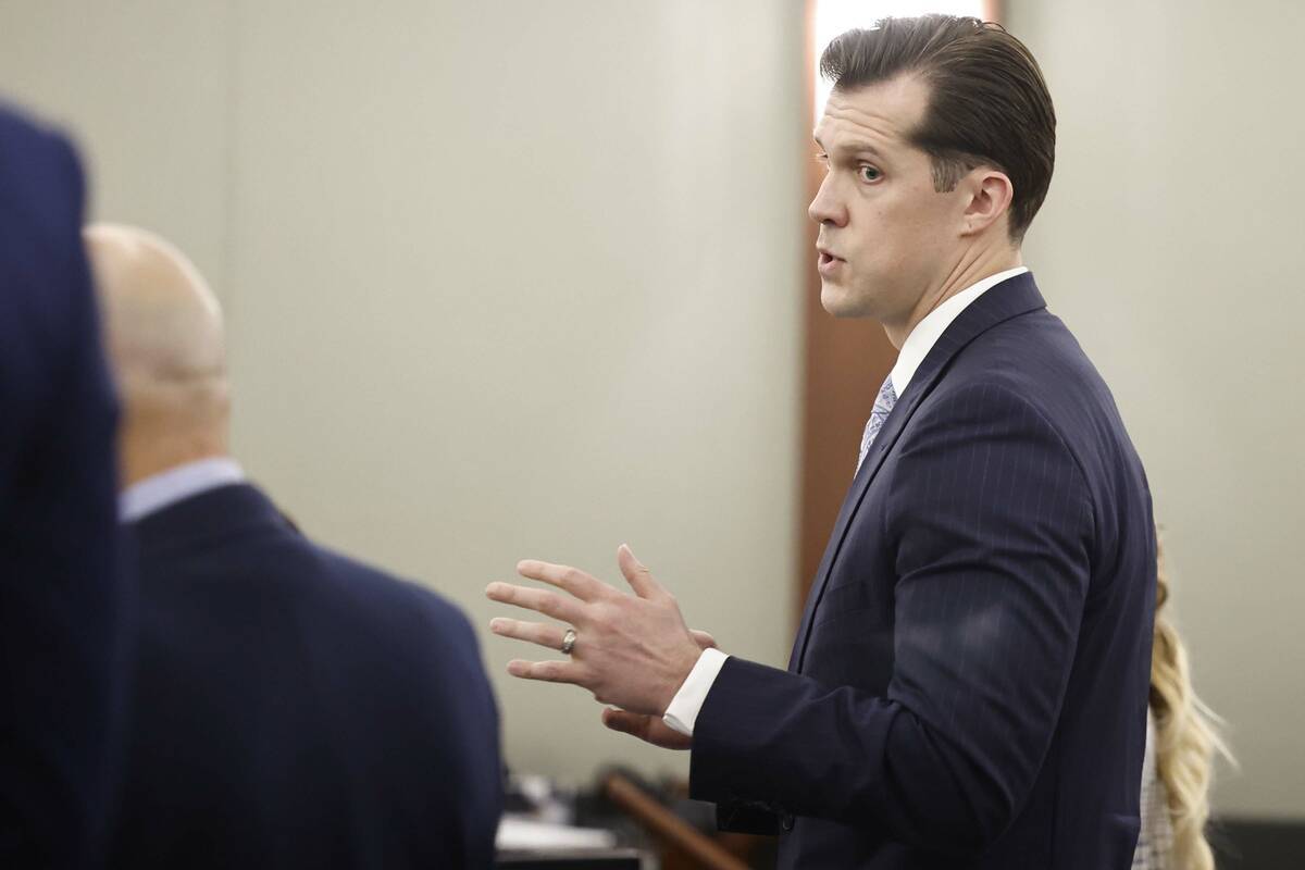 Las Vegas police lt.’s trial nears as lawyers clash over home ...