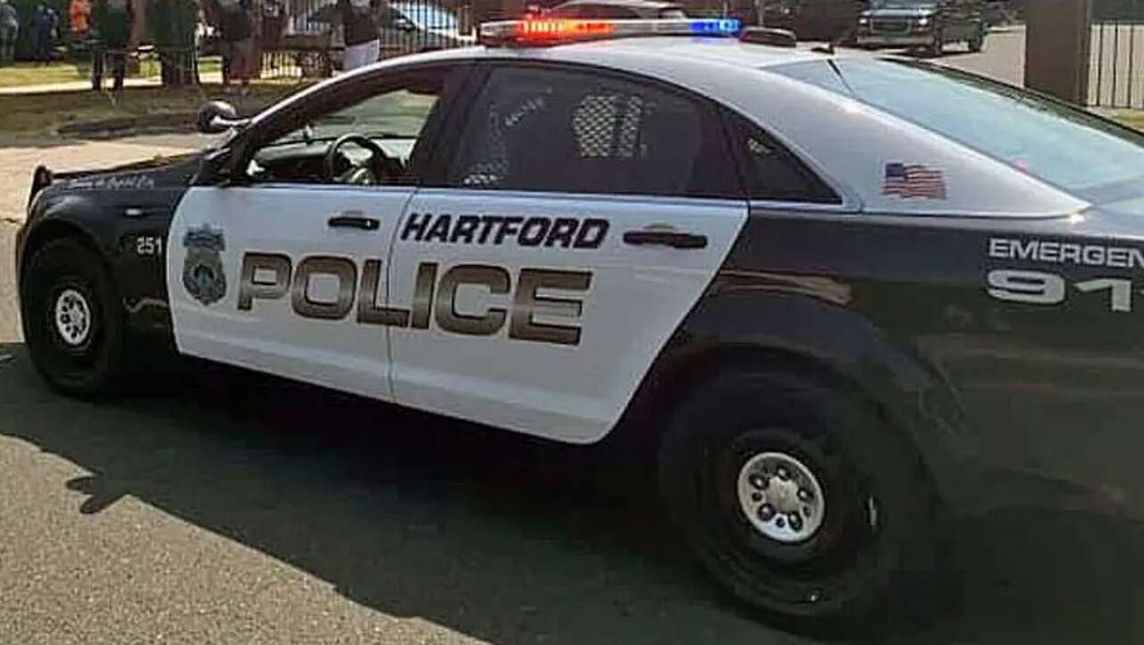 Hartford man found with illegal firearm during traffic stop, police say