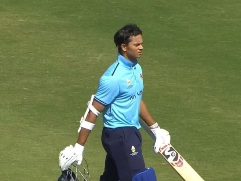 Vijay Hazare Trophy live score updates: Mohammed Shami strikes twice ...