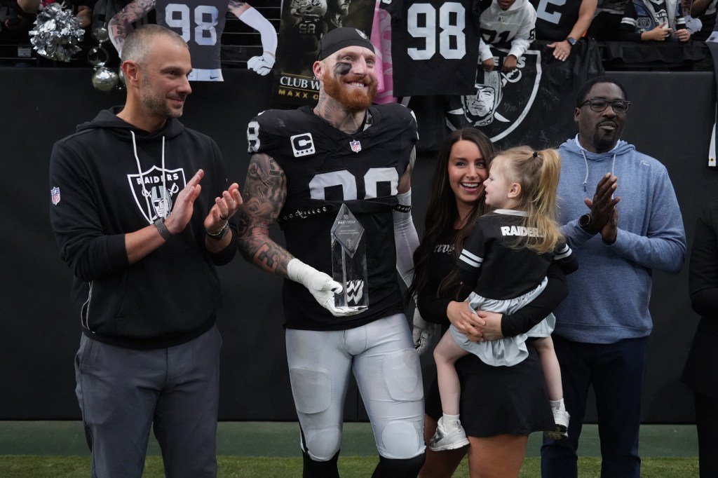 Maxx Crosby shoots hoops, jumps on trampoline in new videos as Raiders ...