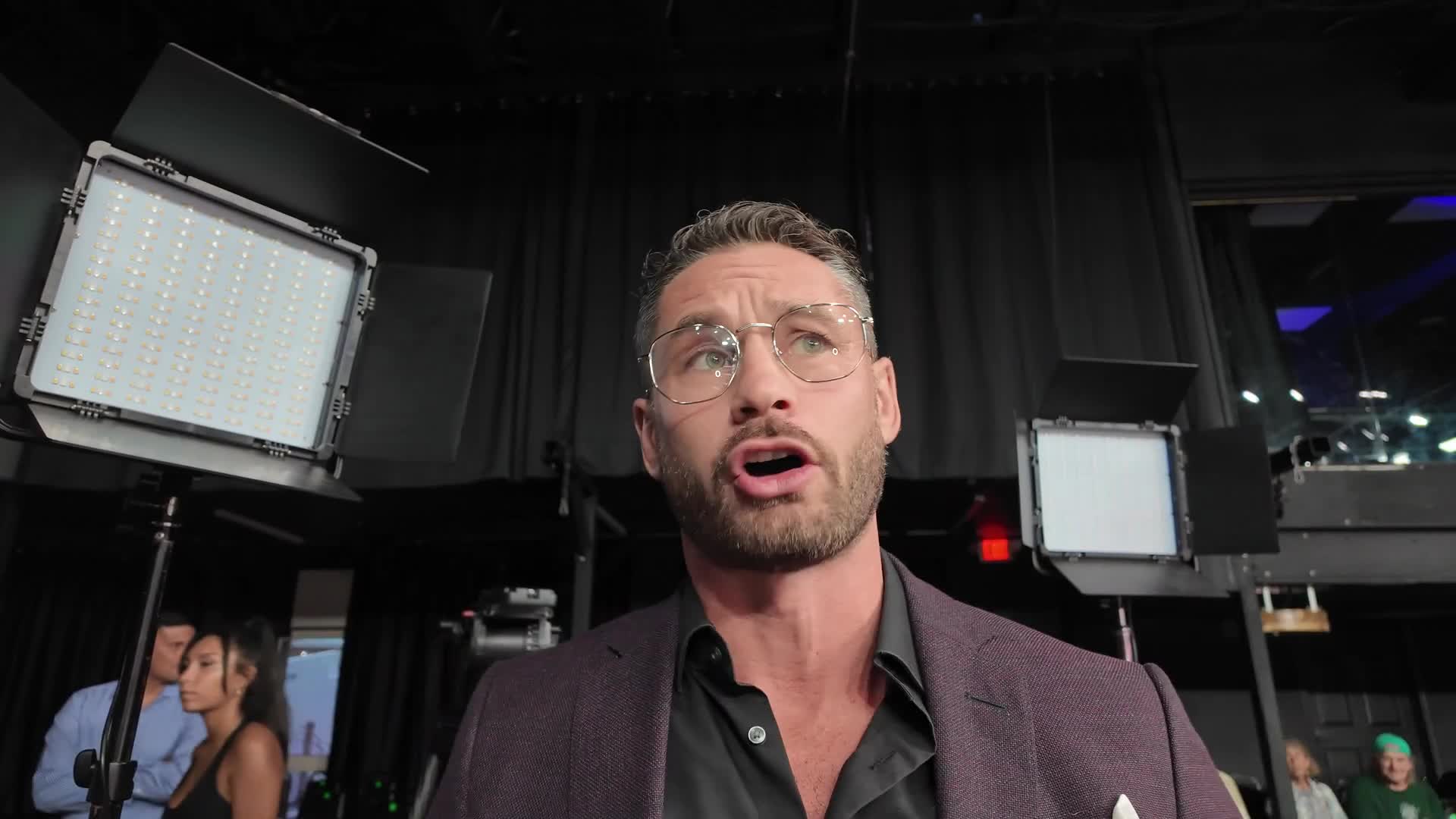 "HE'S MOVING LIKE A REAL FIGHTER" CHRIS ALGIERI COMPLIMENTARY OF ...