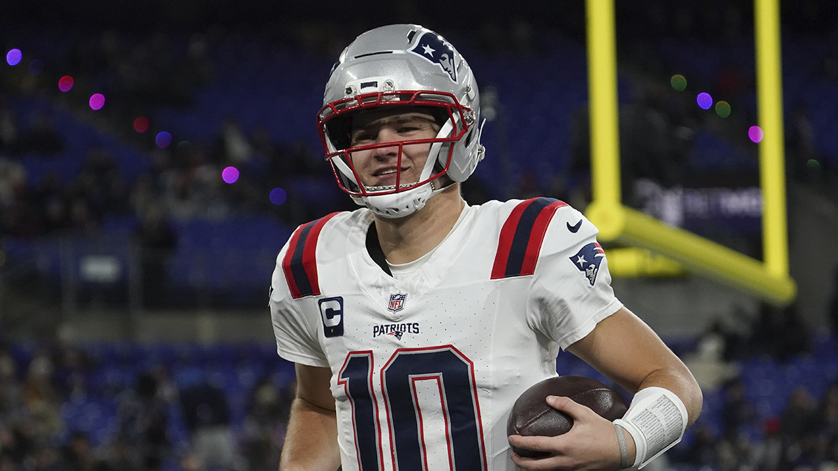 Live updates: Patriots battle Jets aiming to strengthen grip on AFC East