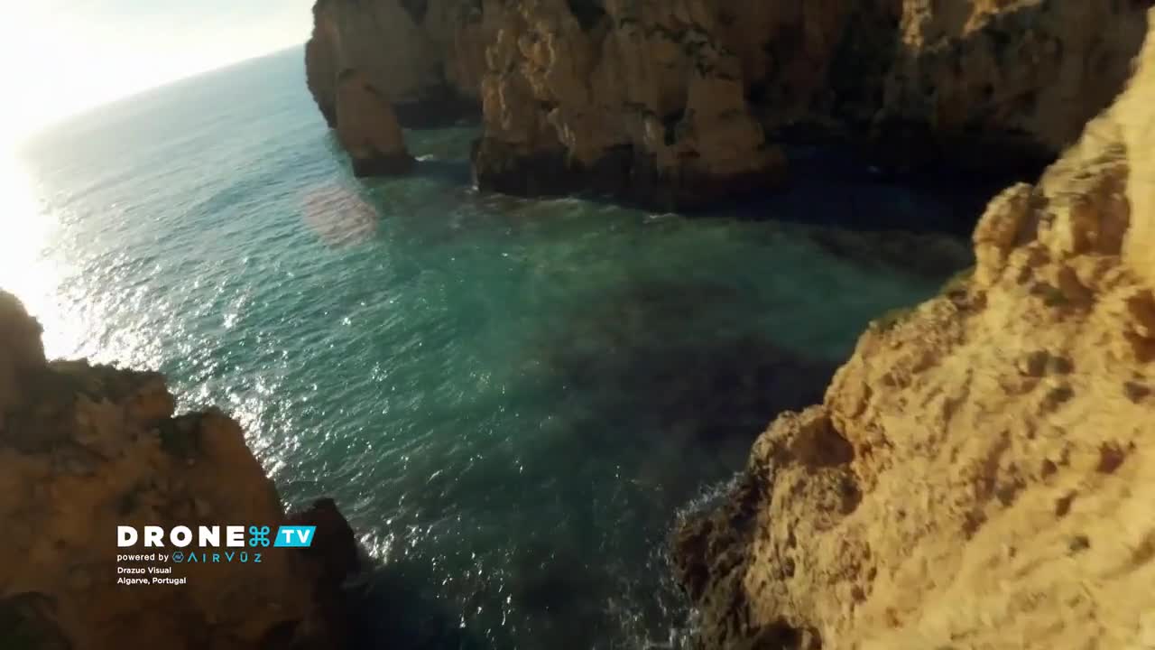Algarve, Portogallo, ripresa da droni con visuale in prima persona, parte 1