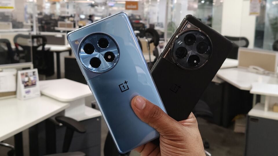 OnePlus 12 gets a sweet deal ahead of New Year, available for under ...