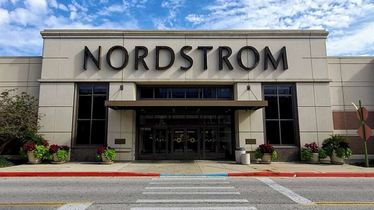 Nordstrom Rack's 2026 expansion: A boon for bargain hunters