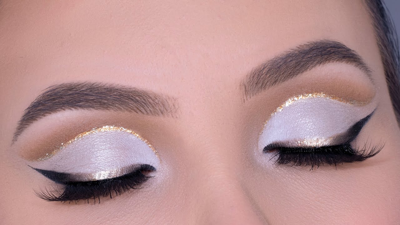 Stand out this New Year with stunning eye makeup