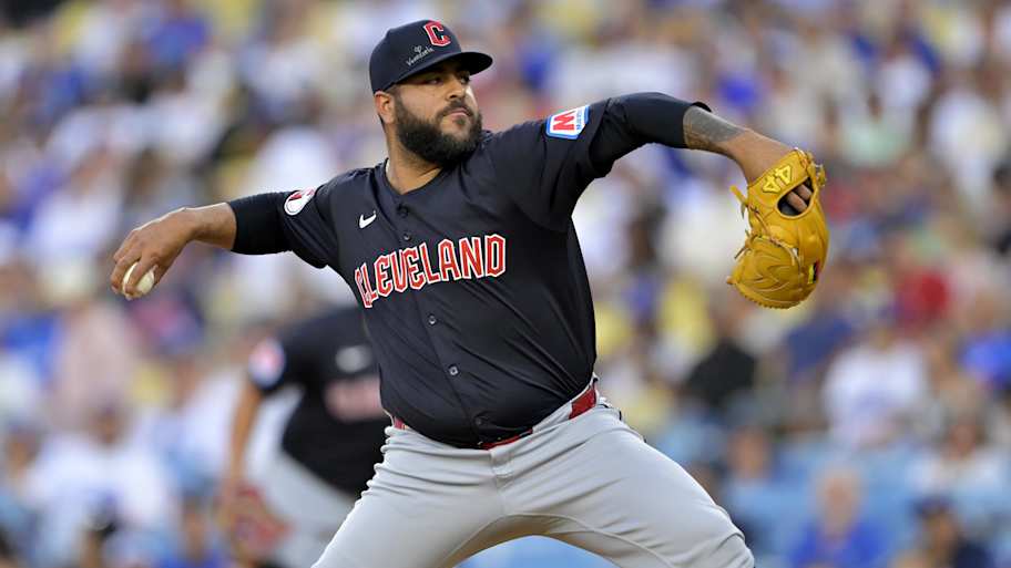Cleveland Guardians reunited with former bullpen arm on one-year deal