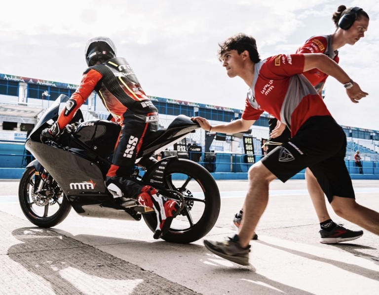 Juan Valle, mecánico de carreras del Mundial Junior de Moto3: «Mi ...