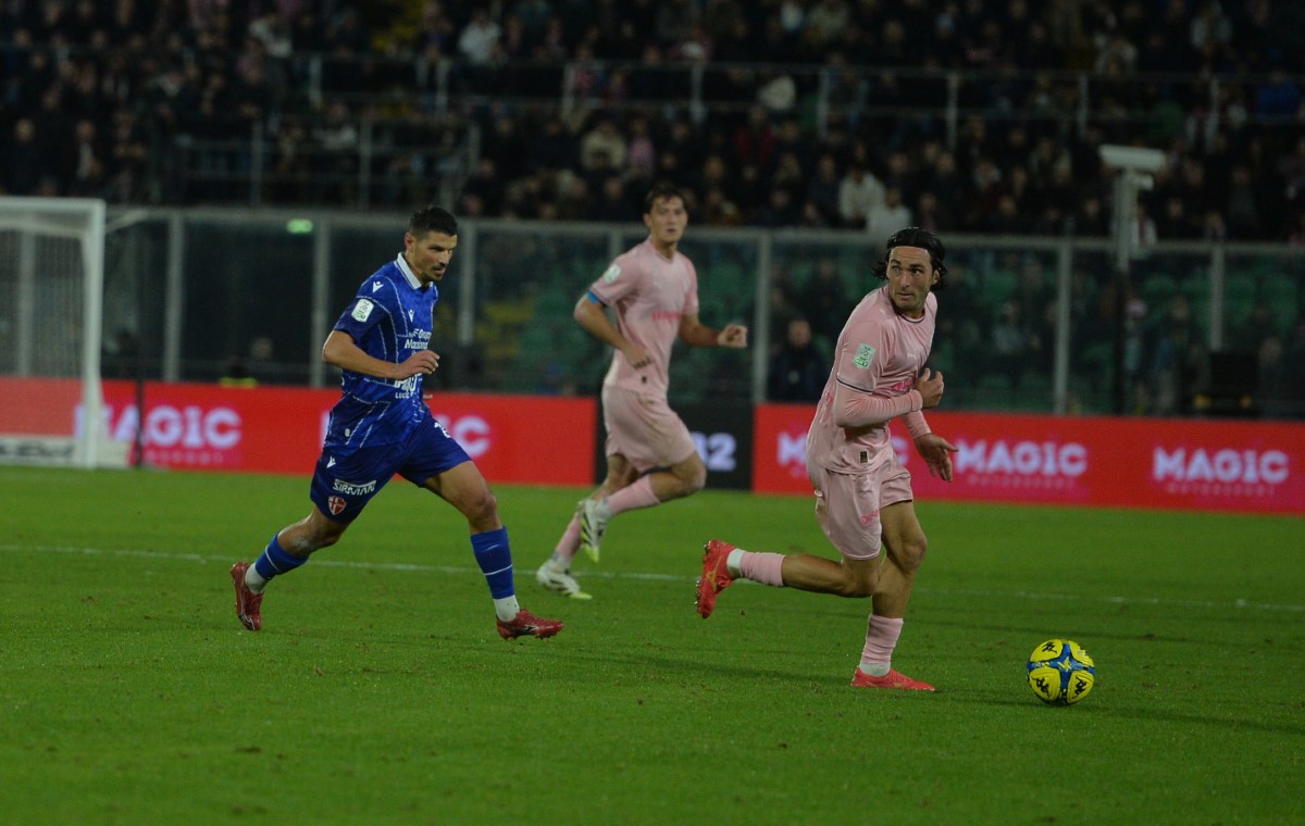 Palermo-Padova 1-0, gli scatti più belli del match del Barbera | FOTO