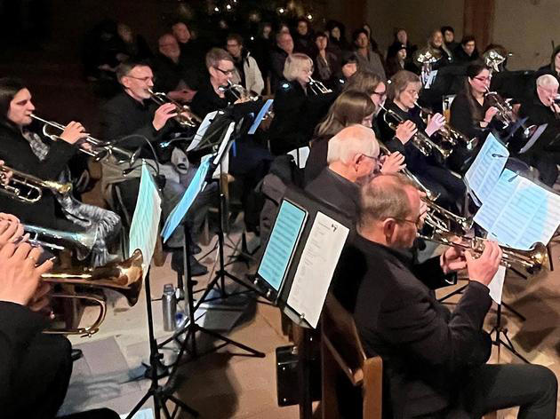 Da Capo und Bläserchor begeistern mehr als 400 Besucher in Frankenberg