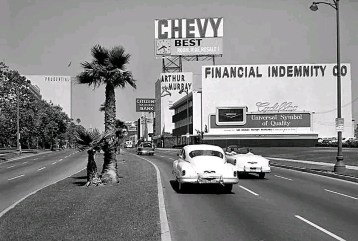 20 Vintage Photos of Los Angeles and Bevery Hills in the 1950s