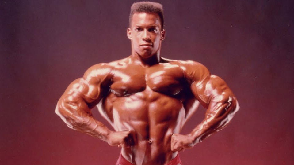 Shawn Ray says it's embarrassing for pro bodybuilders who stand on ...