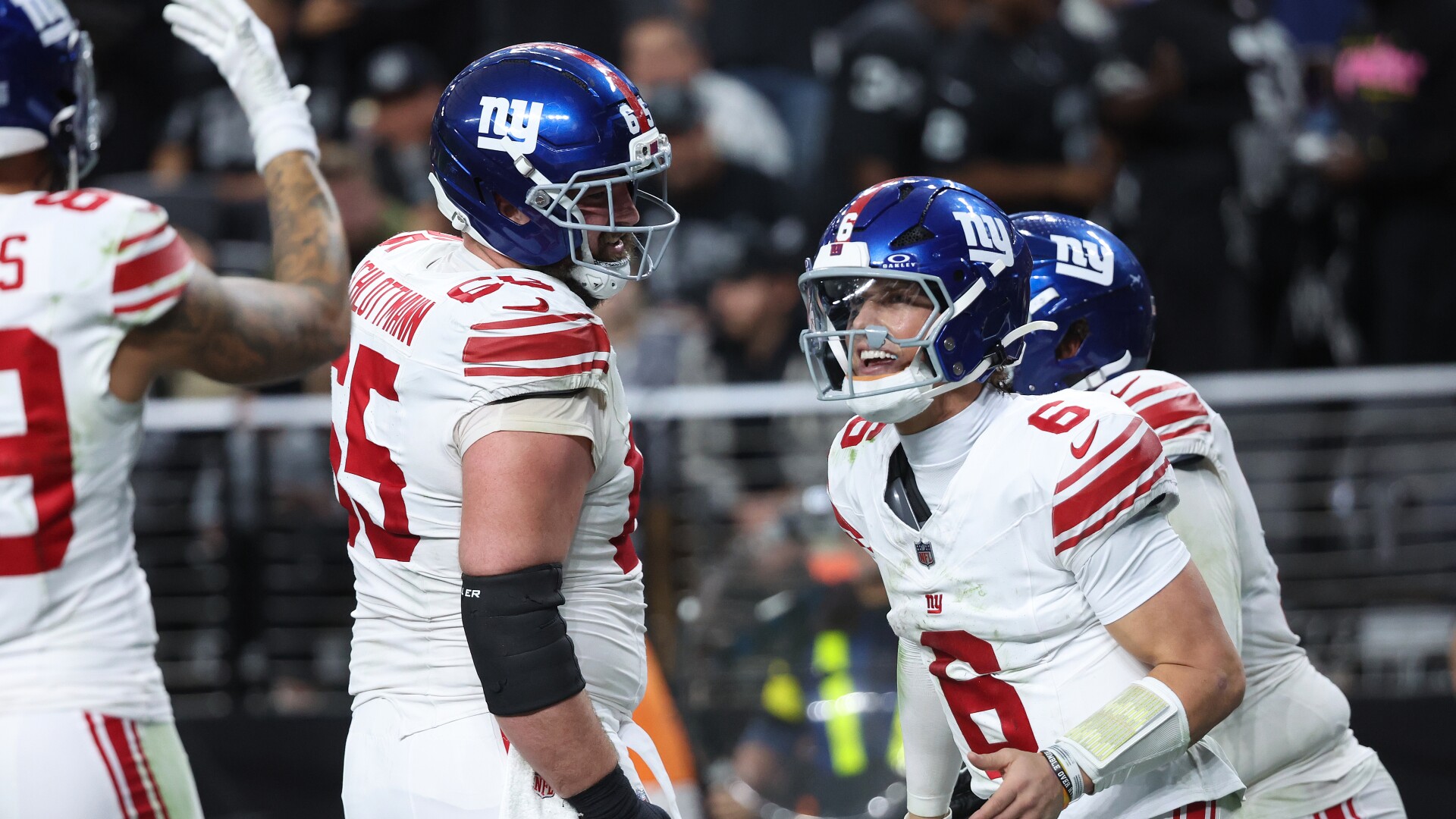 Giants beat Raiders 34-10, puts Las Vegas in position for No. 1 overall ...