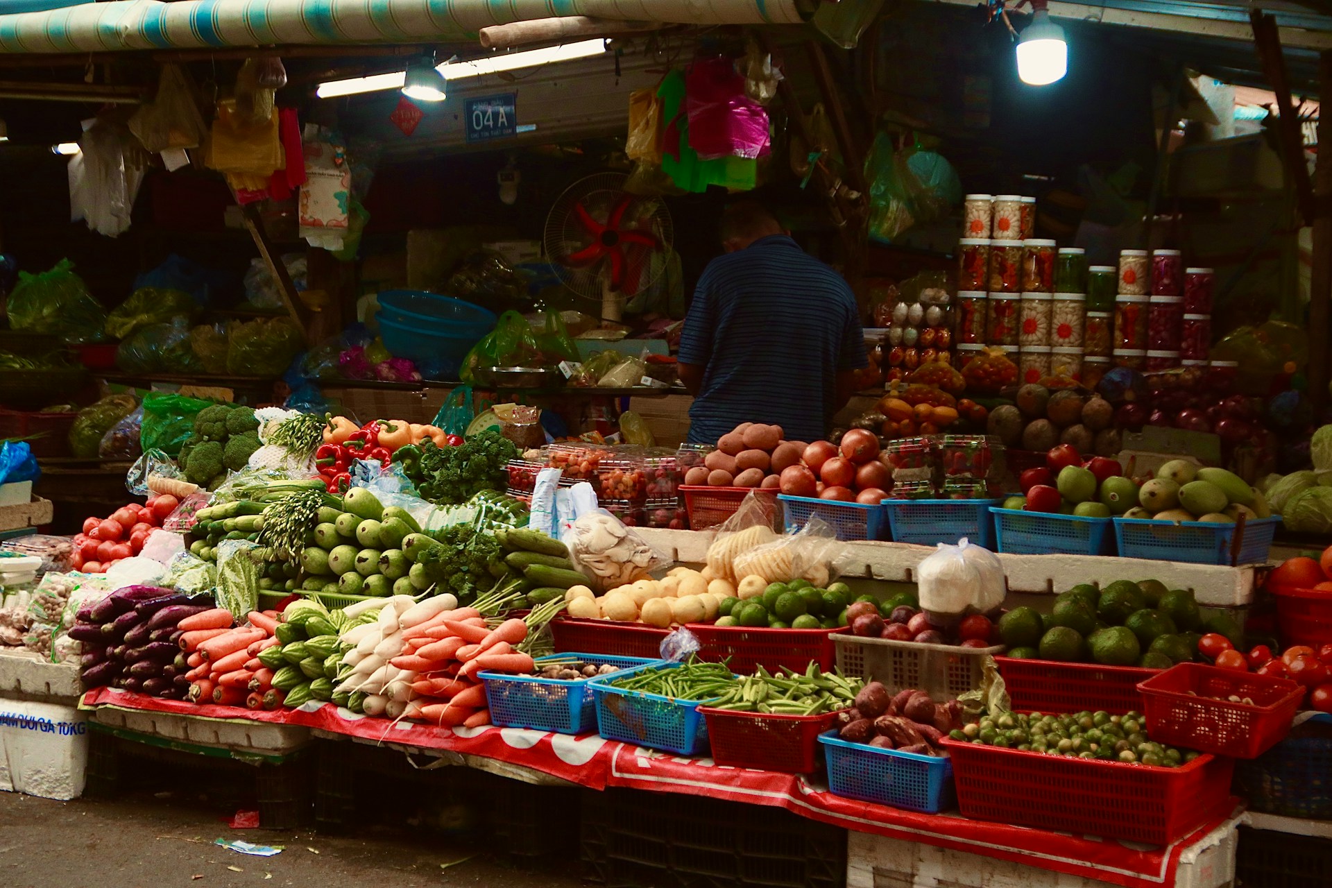 Where to buy organic vegetables without overpaying