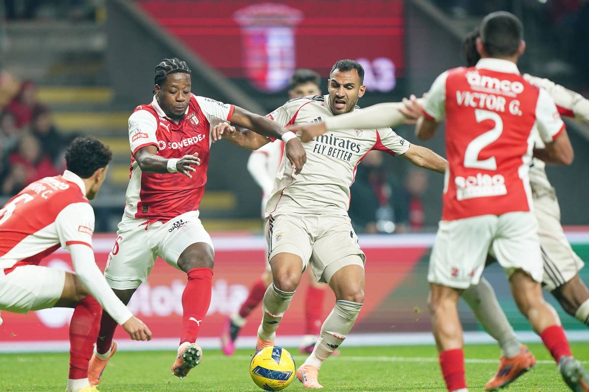 'Super segunda-feira' de futebol: penúltima jornada do campeonato com ...