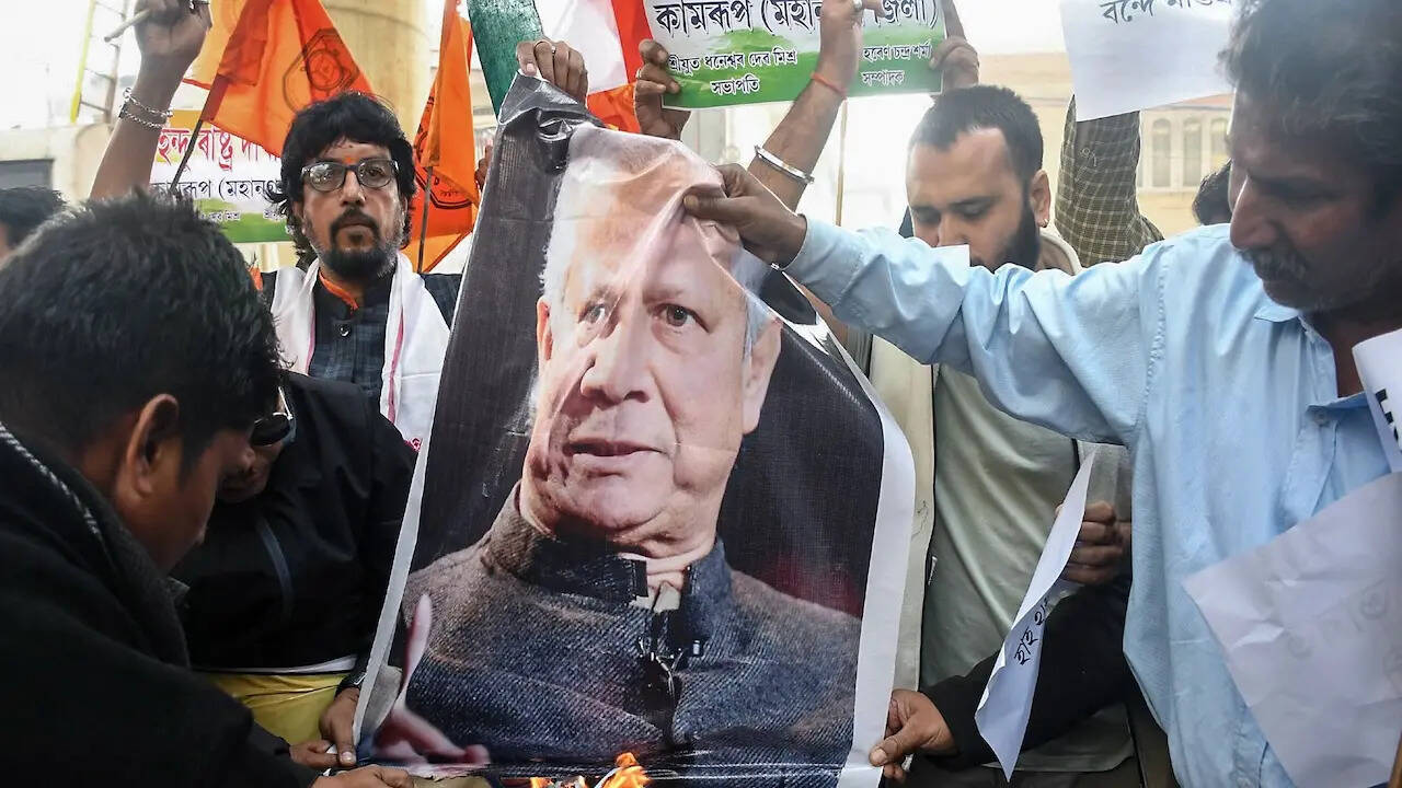 What Dhaka said after India warned Bangladesh over rising 'unrelenting ...