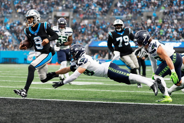Seahawks beat Panthers 27-10 for 6th straight win, still need to beat ...