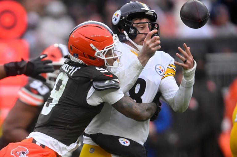 Browns stun Steelers with 13-6 win