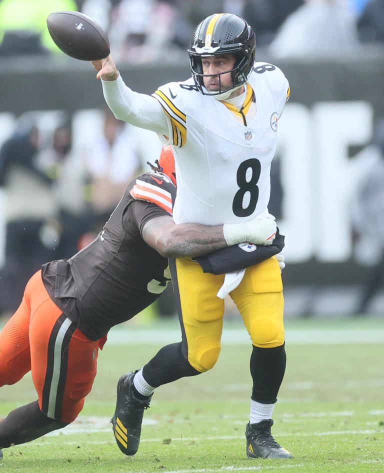 Shedeur Sanders has a strong first half as Browns lead Steelers – Terry ...