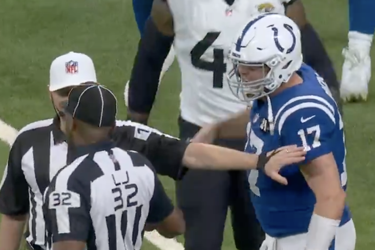 Philip Rivers has meltdown as he confronts Jaguars-Colts referee after ...