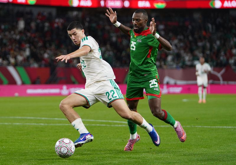 Soccer - Mahrez sends Algeria into Africa Cup of Nations last-16
