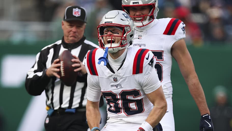 Patriots' Drake Maye dominates in first half vs. Jets