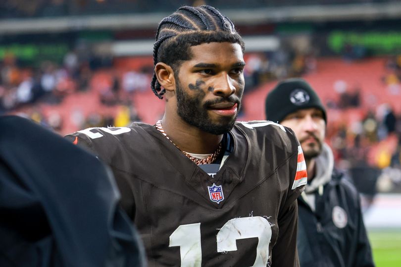 Tony Romo takes no prisoners with Shedeur Sanders as dad Deion cannot ...