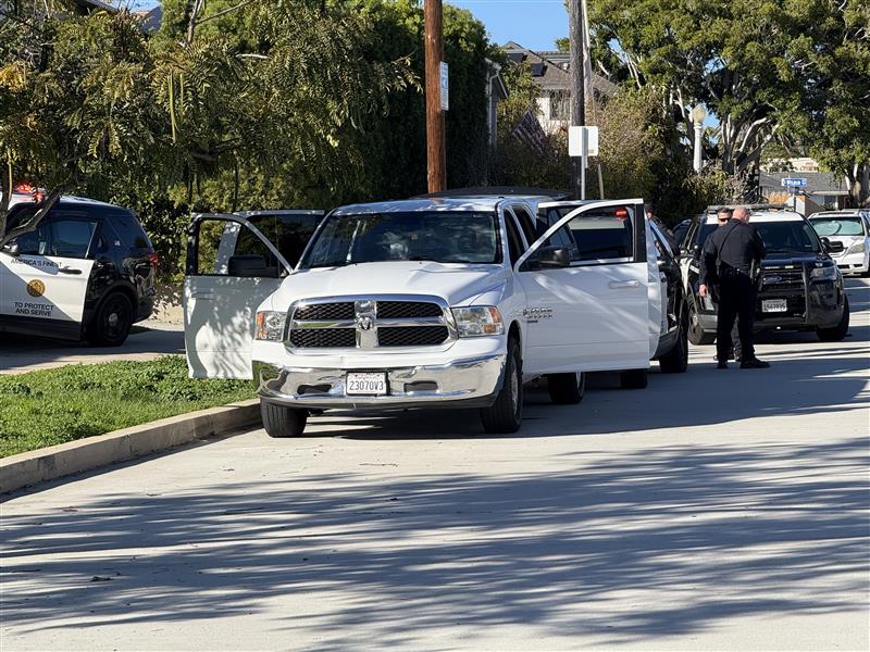 Police chase ends in Pacific Beach after suspected hit-and-run