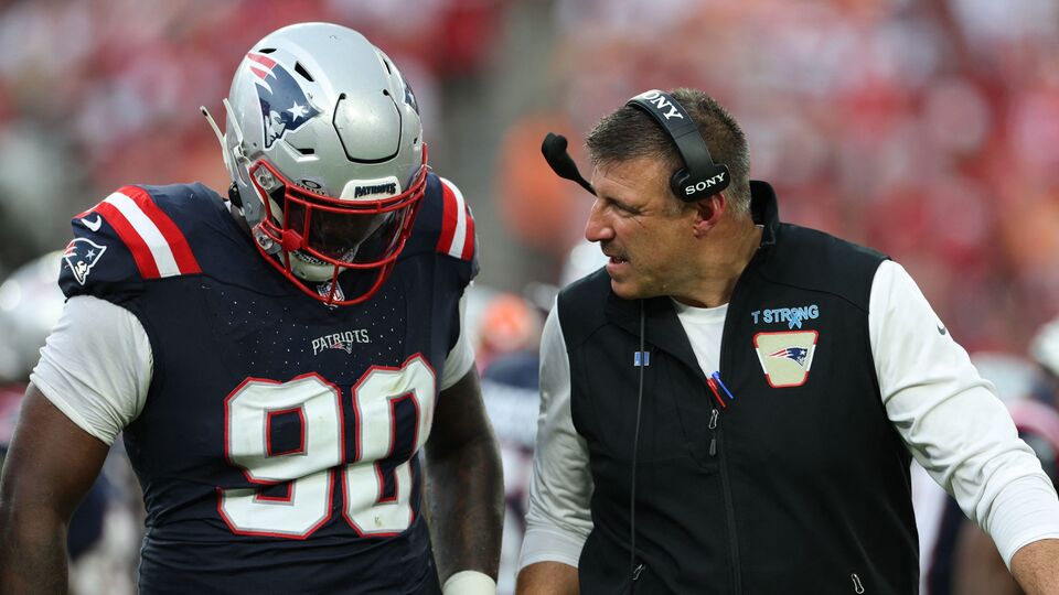 Christian Barmore and Mike Vrabel get into heated exchange during ...