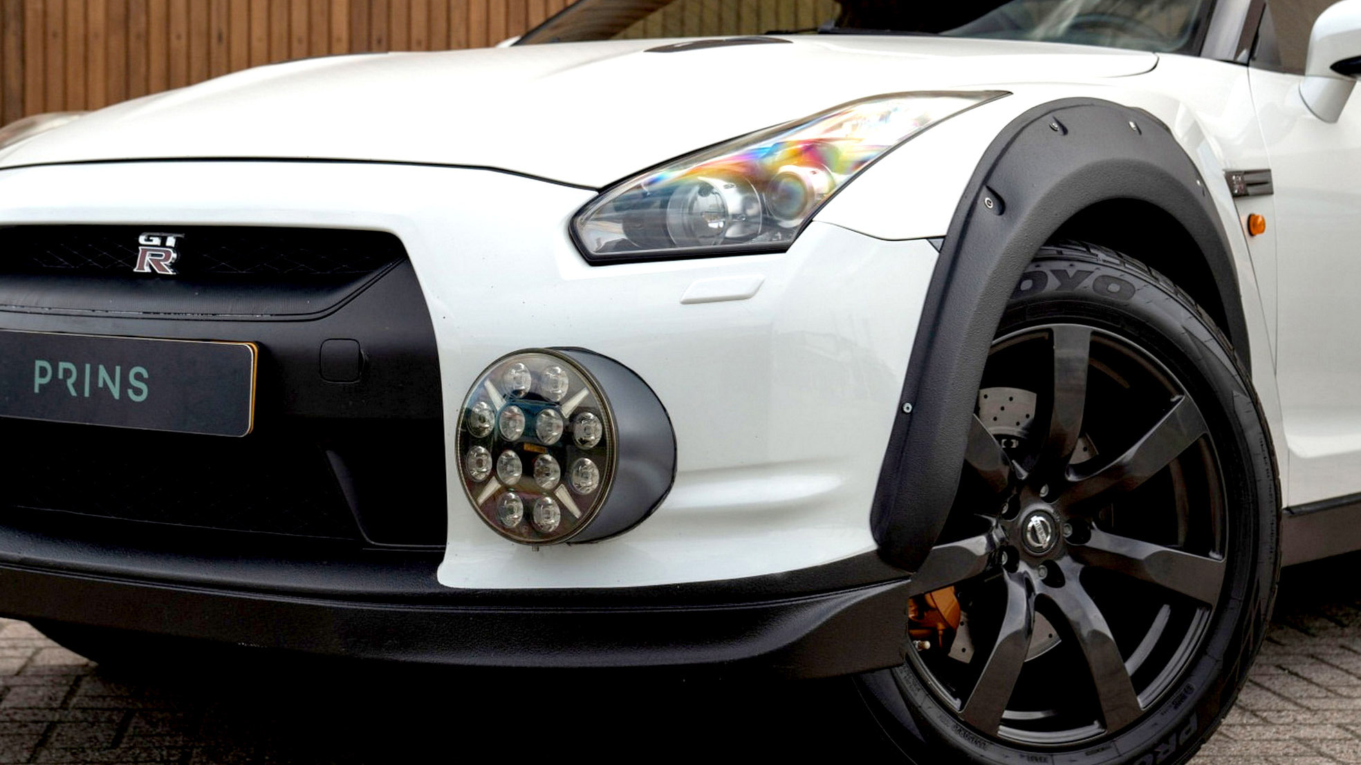 Someone built an off-road Nissan GT-R, but there’s a problem