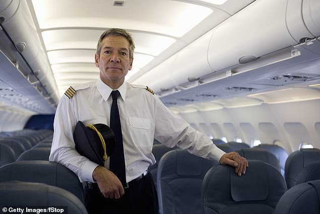 American Airlines pilot's eye-watering paycheck goes viral: 'The ...