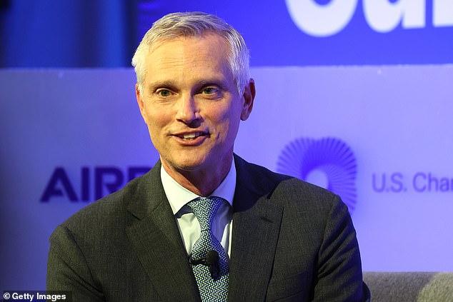 American Airlines pilot's eye-watering paycheck goes viral: 'The ...