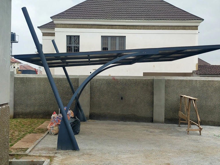 Fungsional! Motif variasi tiang kanopi baja ringan modern