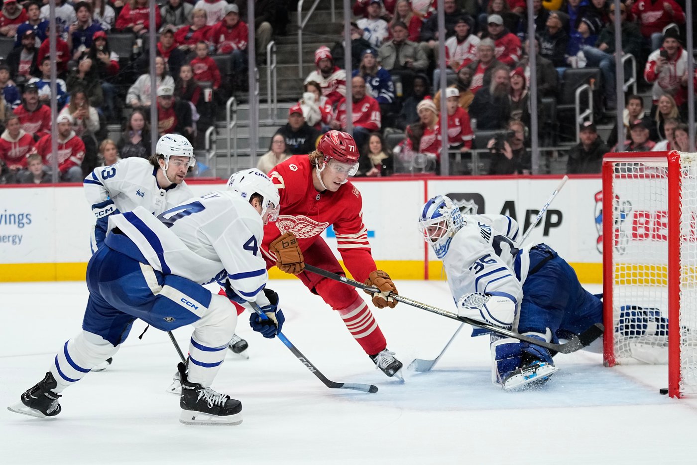 Simon Edvinsson scores OT winner as Red Wings edge Maple Leafs 3-2