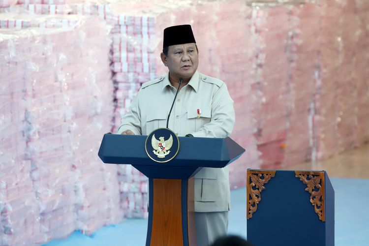 Kaleidoskop 2025: Setahun Prabowo 4 kali rombak kabinet, ada menteri ...