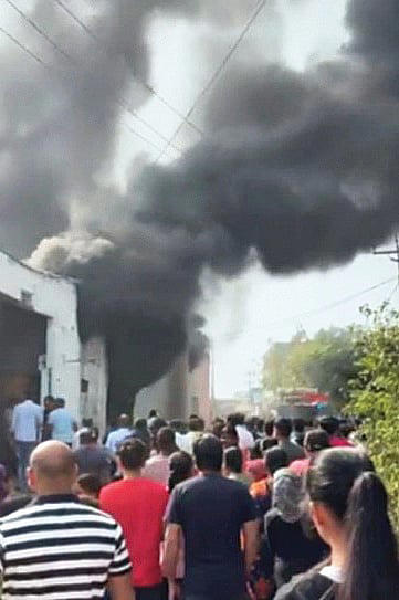 Fire breaks out at plastic factory in Kattedan