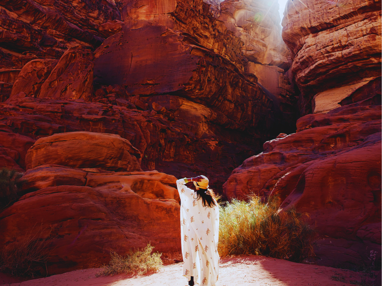 Guess the county: A wealthy desert nation with no permanent rivers