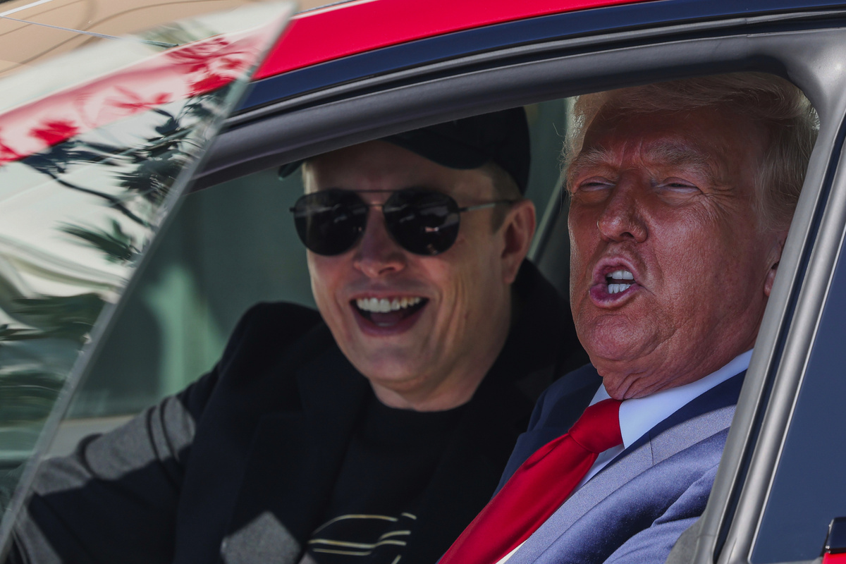 Lobbyismus auf neuem Level: Trump und Musk machen Tesla-Werbung vorm ...