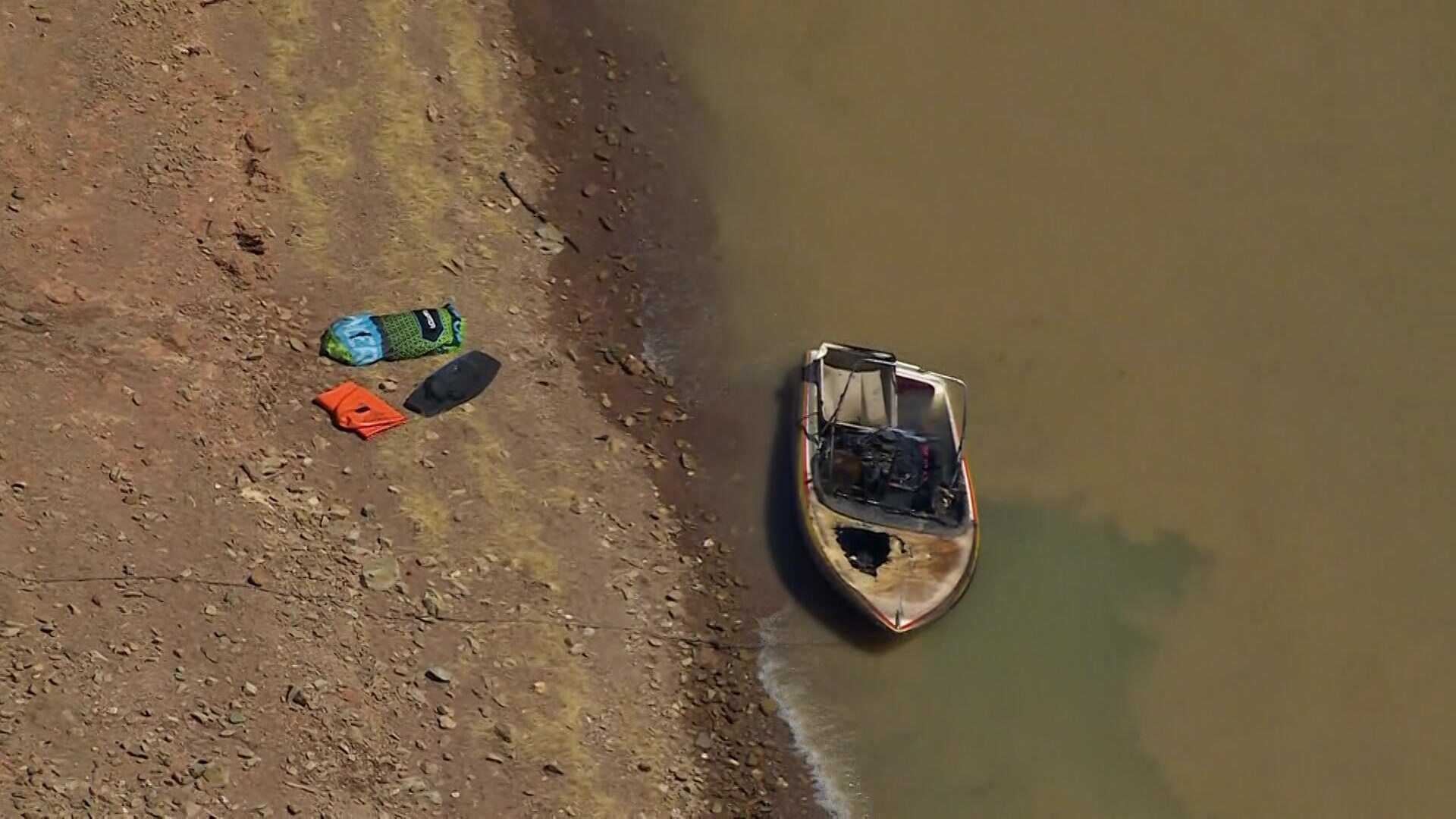 Boat fire at Bonnie Doon leaves two men with serious injuries