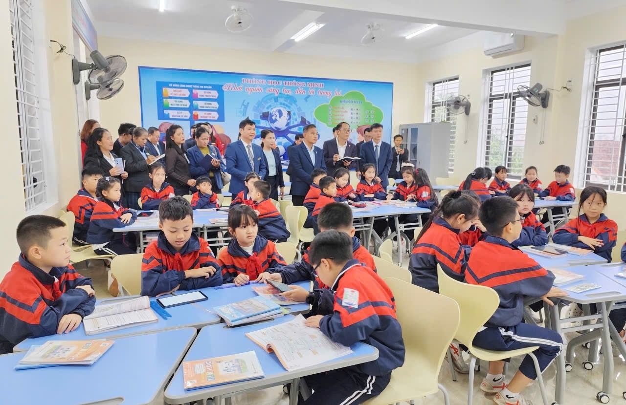 Chủ động đưa trí tuệ nhân tạo vào trường phổ thông: Bước đi sớm của ...