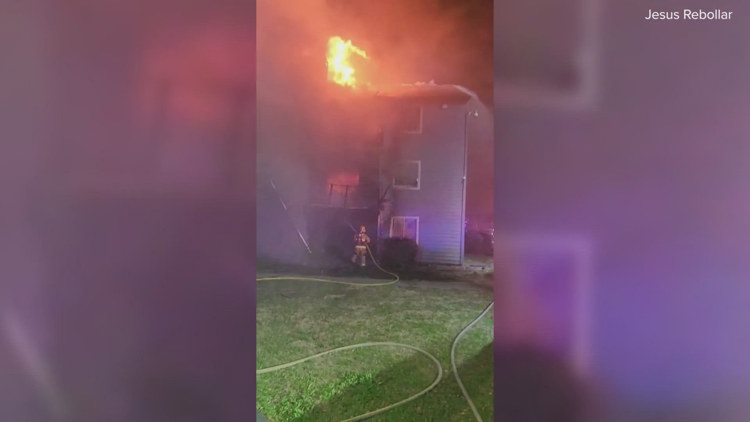 1 person found dead after Dallas apartment fire that left two others ...