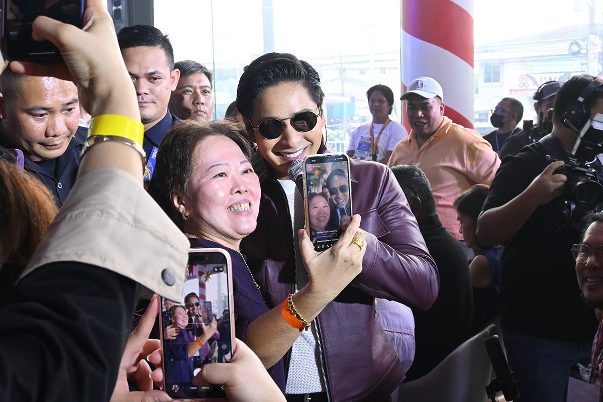 Next generation Toyota Tamaraw together with Coco Martin