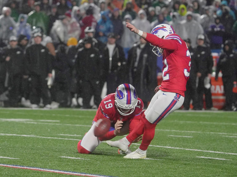 Bills report card: Defense shines, Josh Allen fails with game on line