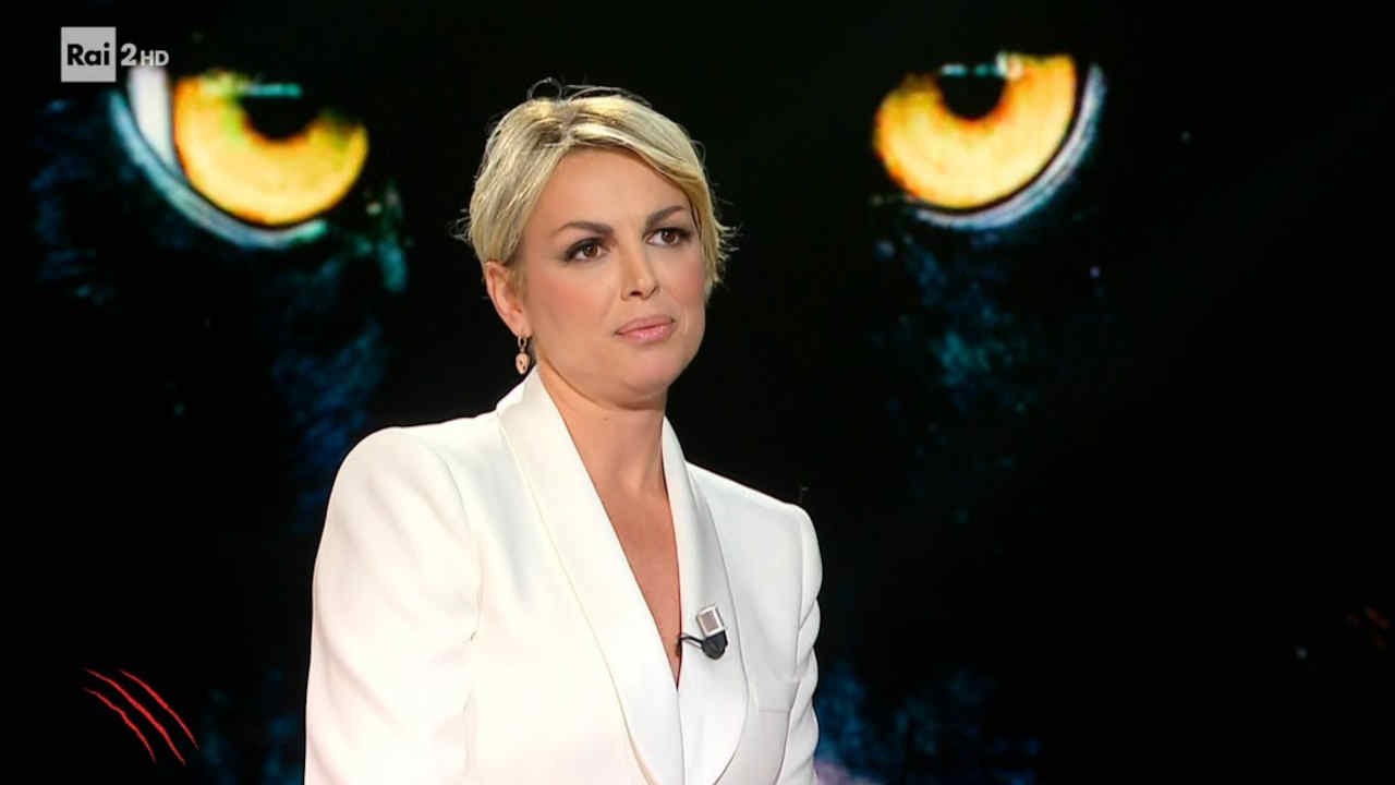 Altro che buonuscita: Francesca Pascale racconta i privilegi ricevuti ...