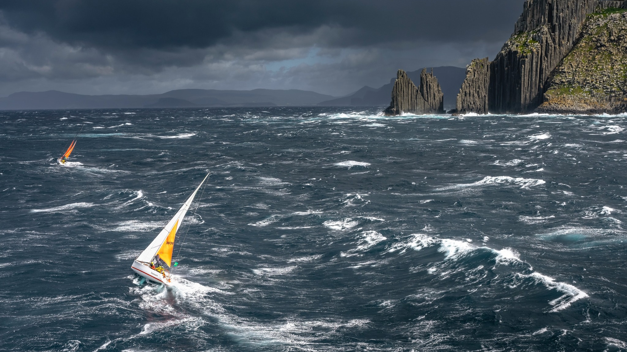 Sydney to Hobart competitors tell of 'horrendous' conditions during ...