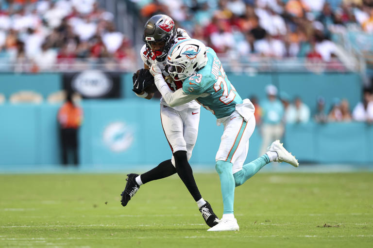 Buccaneers vs. Dolphins final score, reactions: Rookies, turnovers lead ...