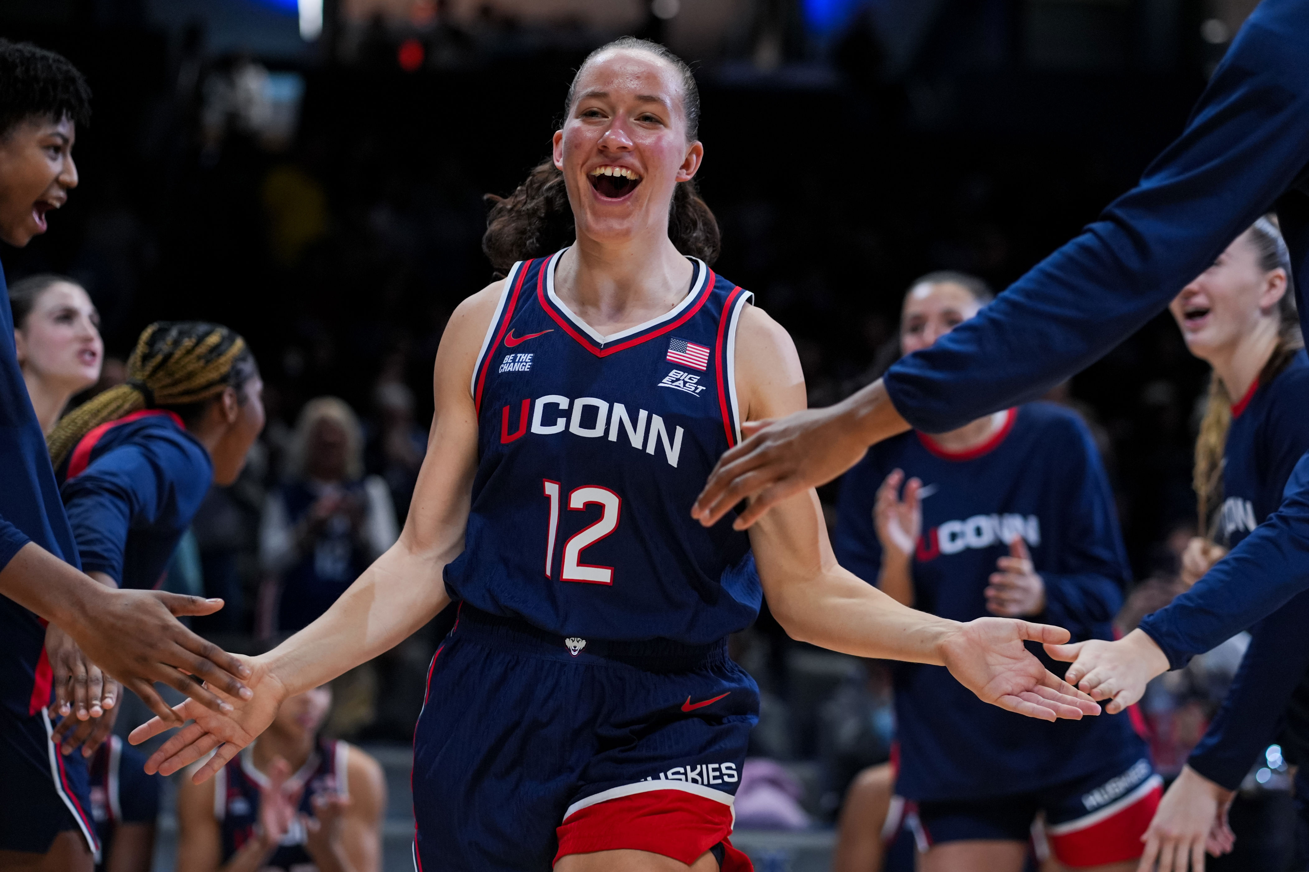 UConn poleaxes Butler, 94-47